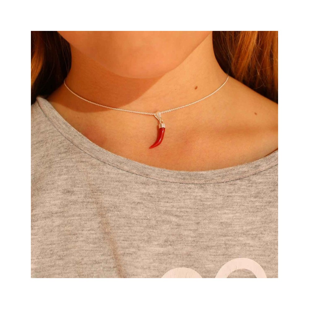Pendentif corne en corail rouge véritable