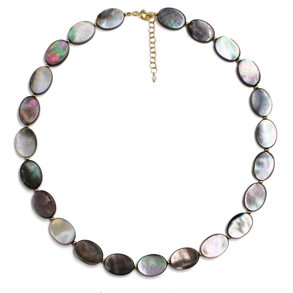 Collier en pastilles ovales de nacre noire naturelle