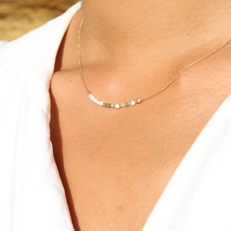 Collier en perles de nacre blanche et agate